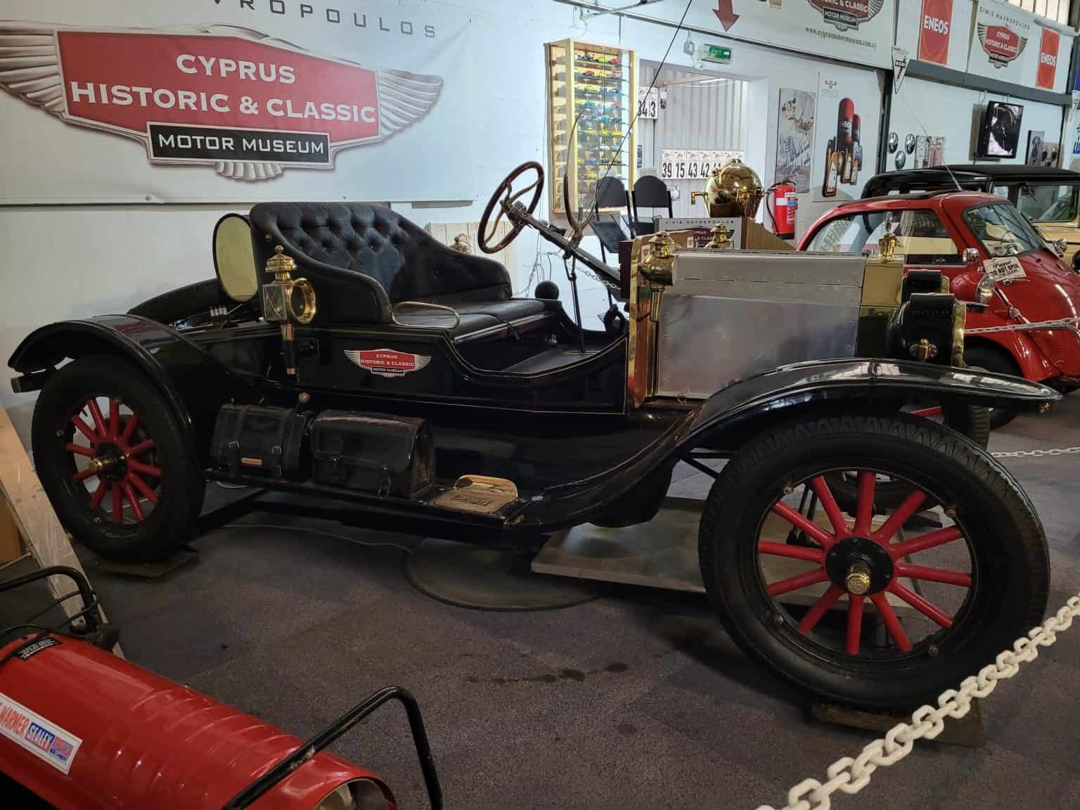 Why Did Model T Fords Only Come in Black? - Car Scrapbook