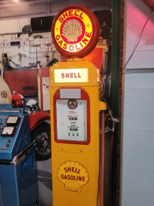 Petrol vs Gasoline: Why the Difference in the Name? - Car Scrapbook