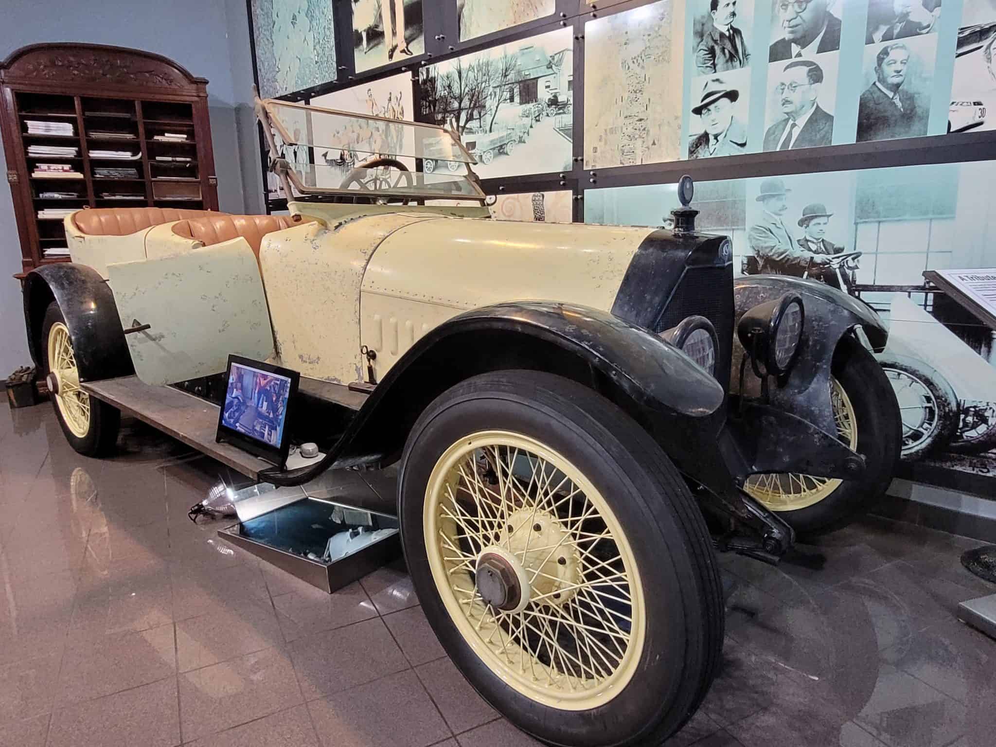 Owen Magnetic- One of the First Hybrids - Car Scrapbook