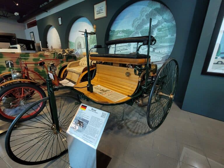 The Benz Patent Motorwagen 1886 - the first practical car - Car Scrapbook