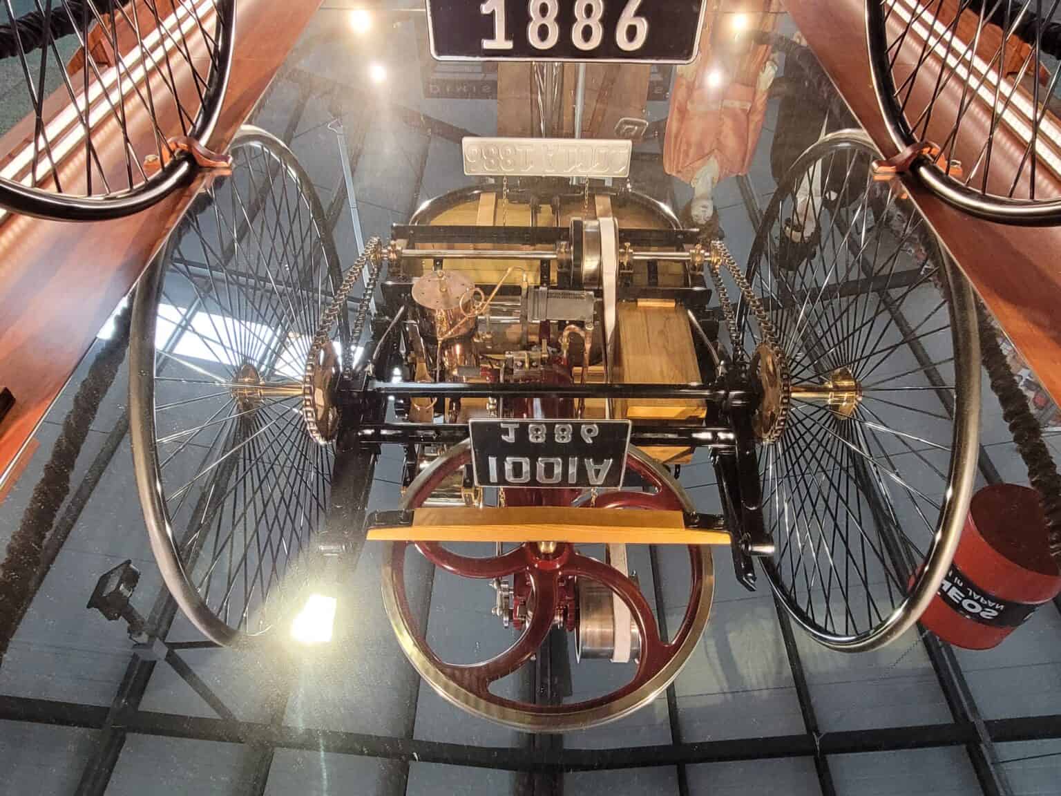 The Benz Patent Motorwagen 1886 - the first practical car - Car Scrapbook